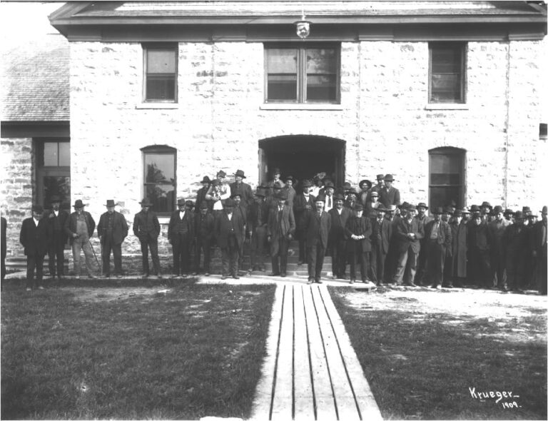 History Timeline - Explore Oneida